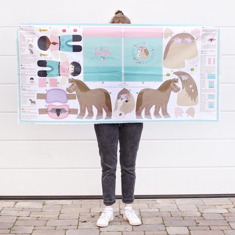 Cut & Sew Stoff Panel "HORSE LOVE" Pferde auf Baumwolle | kullaloo